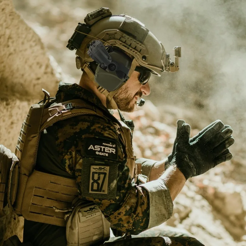 Tactical Helmet Arc Rail Hearing Protection Noise Canceling Amplifier ...