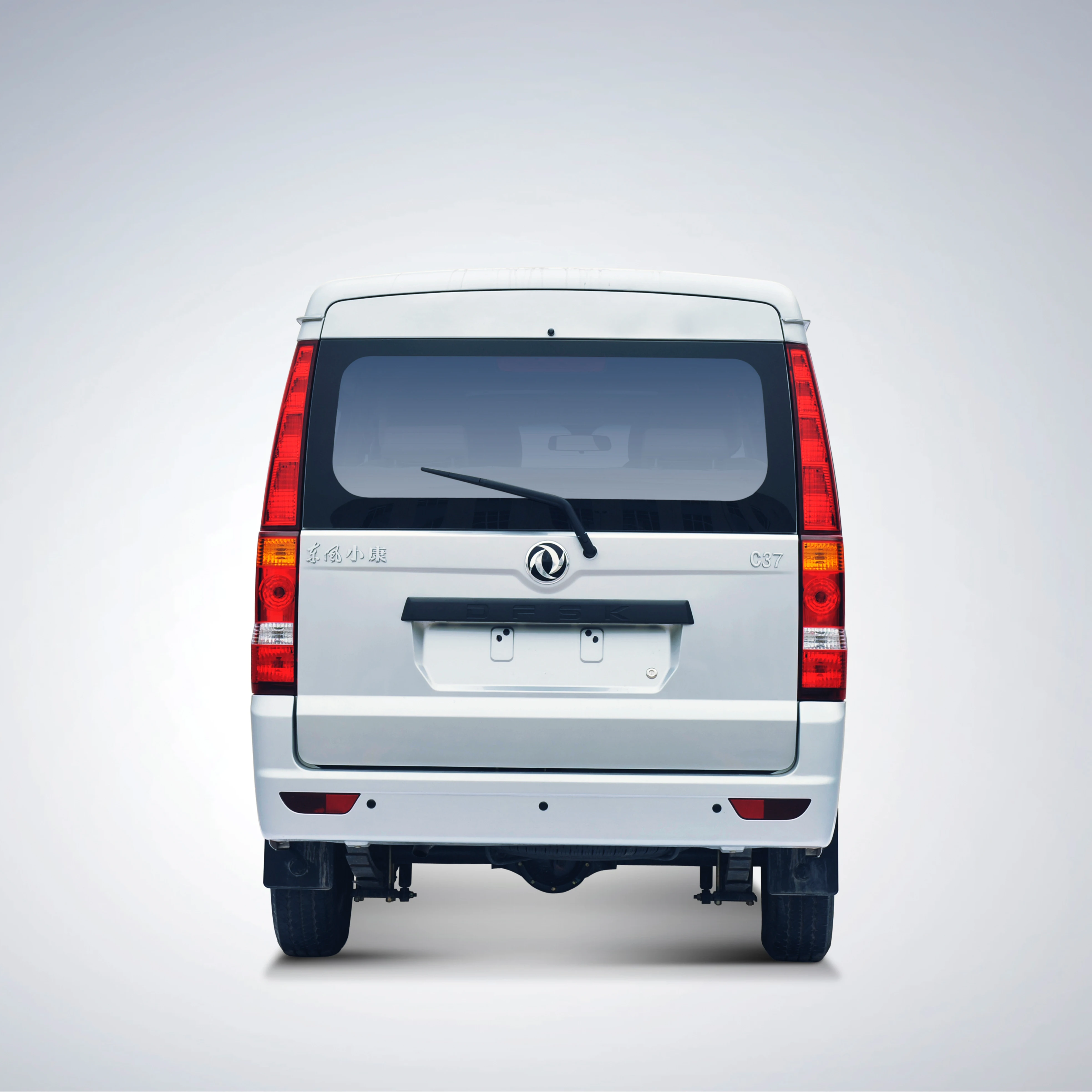 DFSK GLORY C37 - Cost-Effective MPV with Spacious Interior