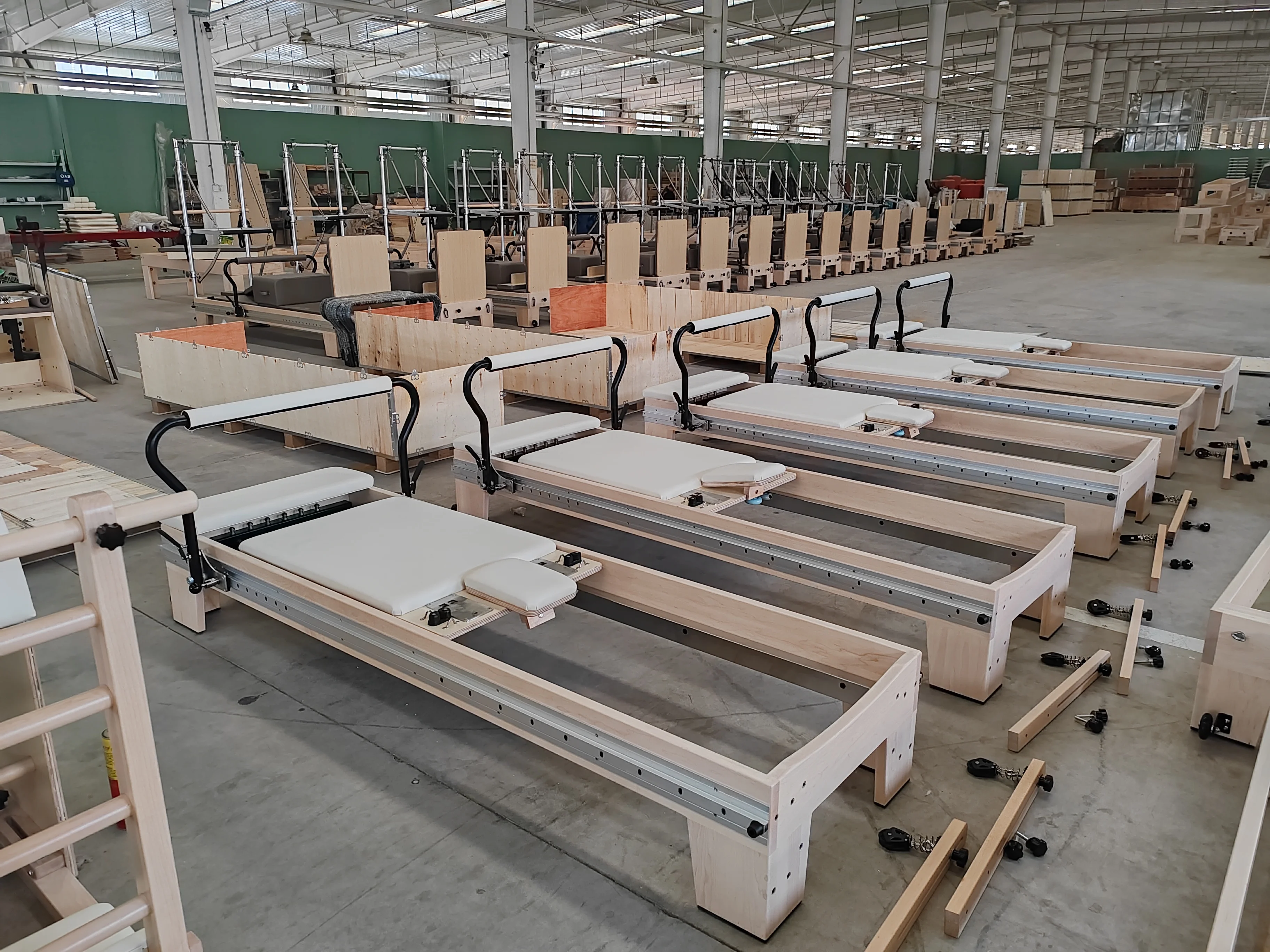 Custom Durable Aluminum Pilates Reformer - Perfect for Yoga