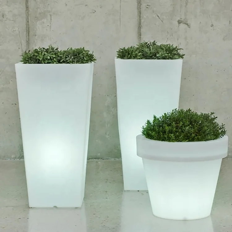 Illuminate Your Garden with LED Flower Pots - 1000 Hours Lifespan