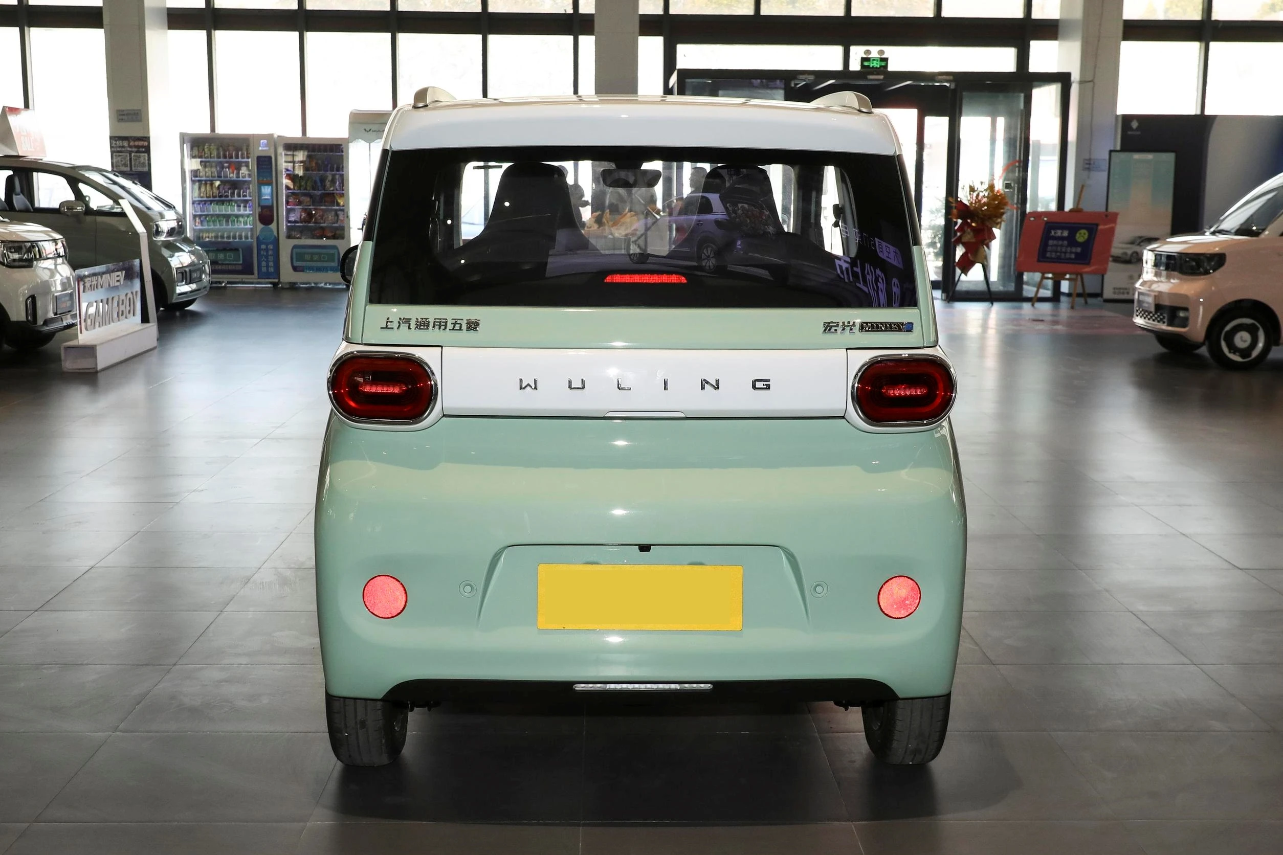 2022 2023 2024 Sgmw 120km Ternary Lithium Battery New Energy Vehicle Hot Sale Chinese Mini Ev ...