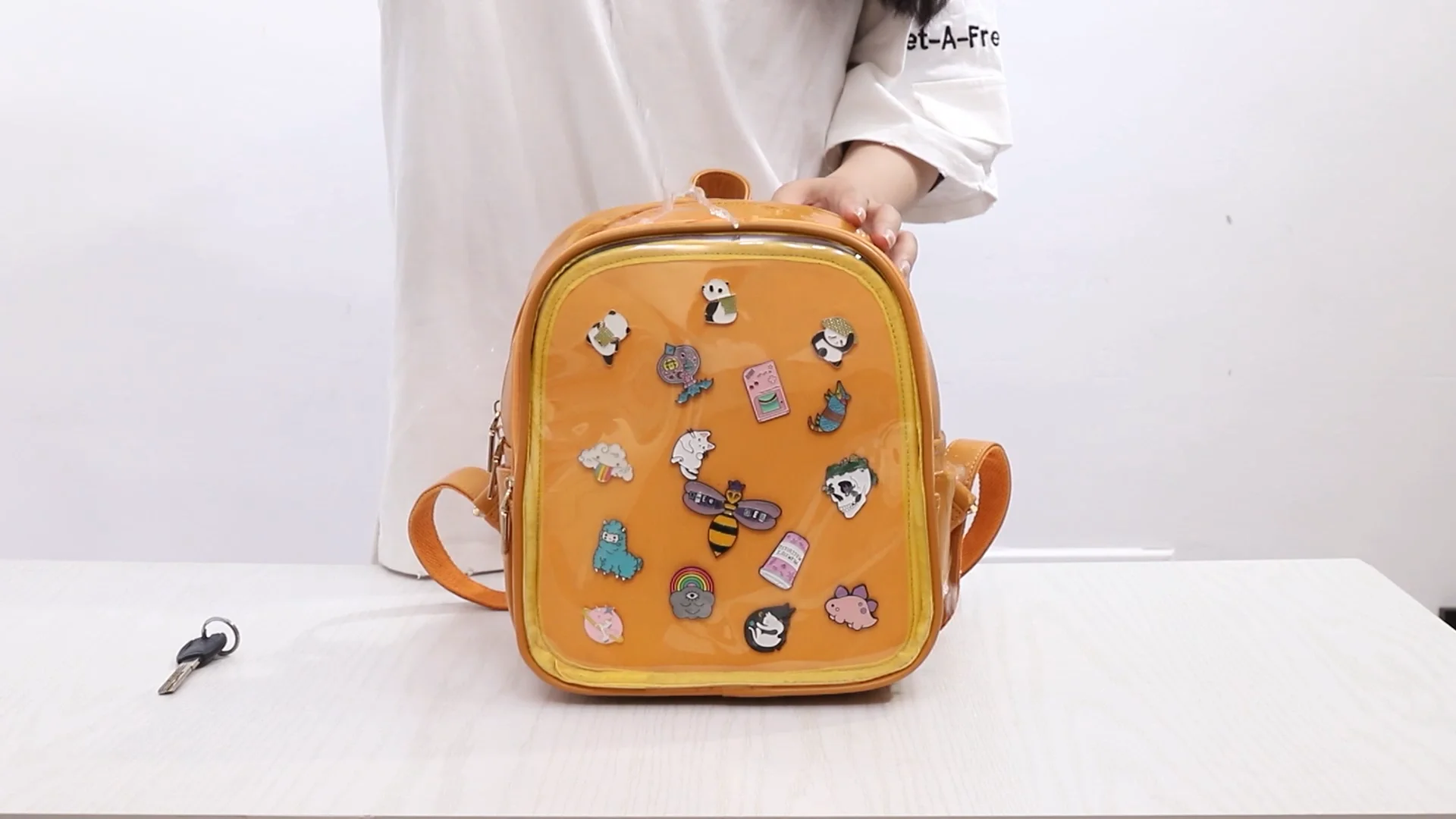 2020 Fashion Diy Clear Pvc Window Pins Display Ita Bags Factory Custom ...