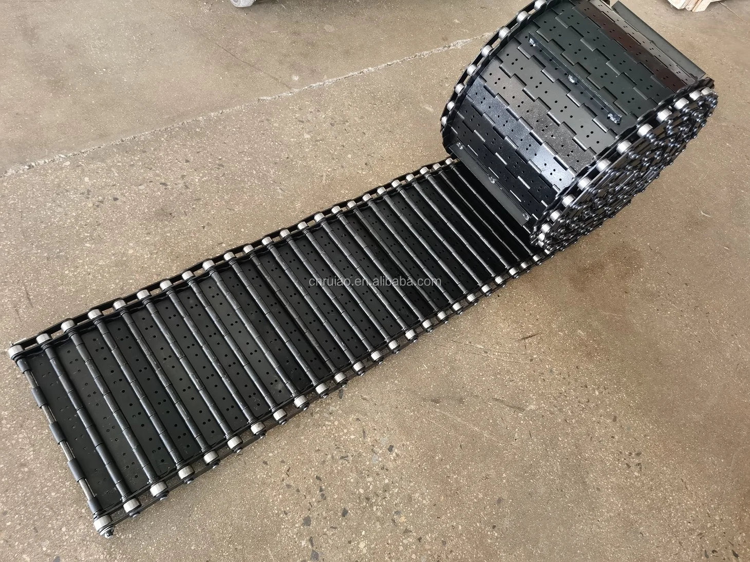 RUIAO Chip Conveyor Systems - Efficient & Durable Solutions