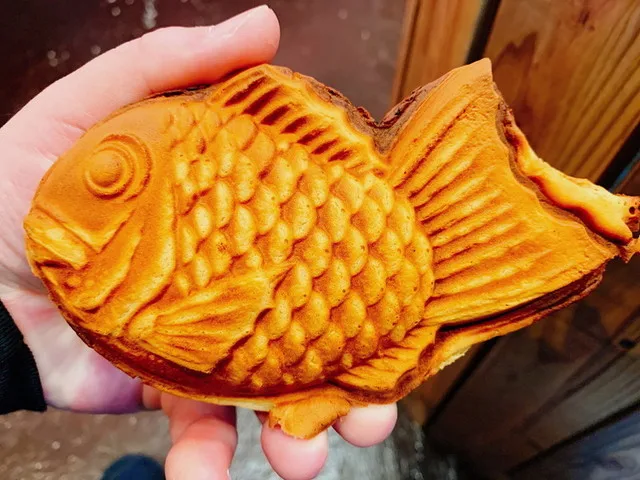 Electric Japanese Fish Taiyaki Baker Cooker Maker Iron Machine