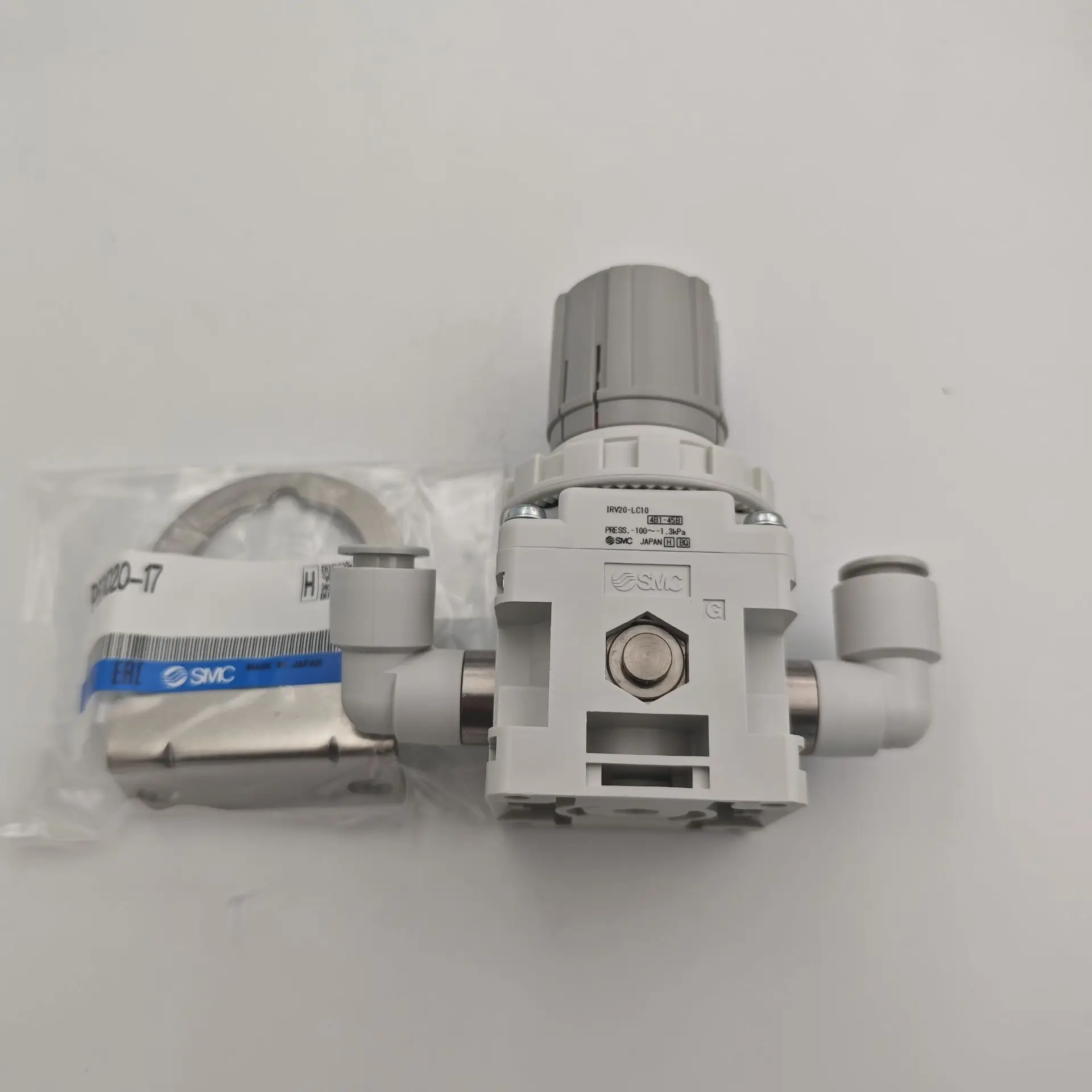 Original Genuine SMC Pressure Reducing Valve in Stock IRV10/IRV20-C06 ...