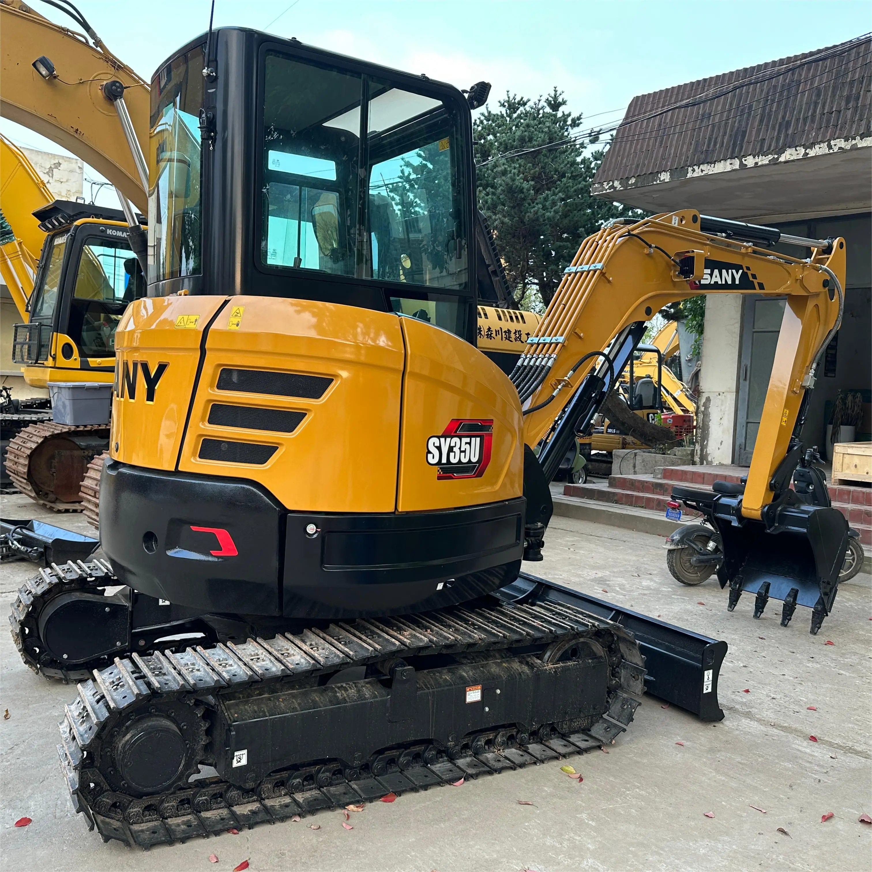 3 Ton Sany Mini Digger SY35U - Multi-Functional Excavator
