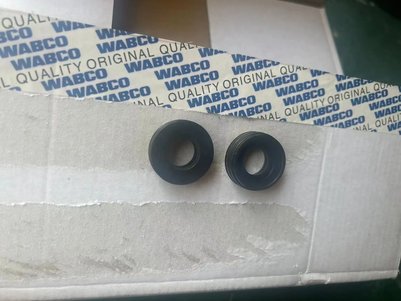 Wabco 8995069072 Valve 1505252 V-olvo S-cania Daf European Truck Parts ...