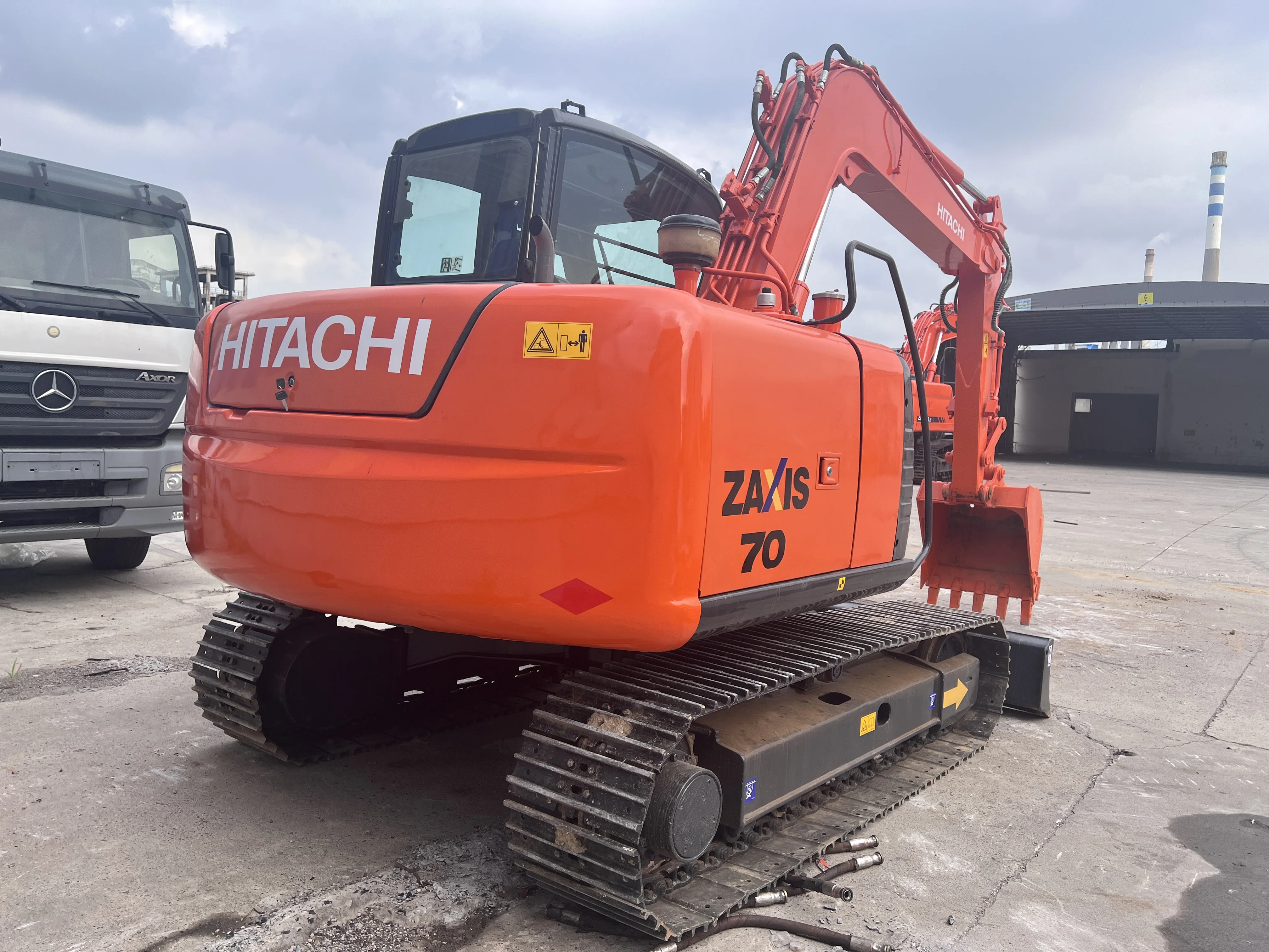 Used Hiatchi Excavator Zx70 Japan Made Machinery Second Hand 7 Ton Hitachi Digger For Sale - Buy ...