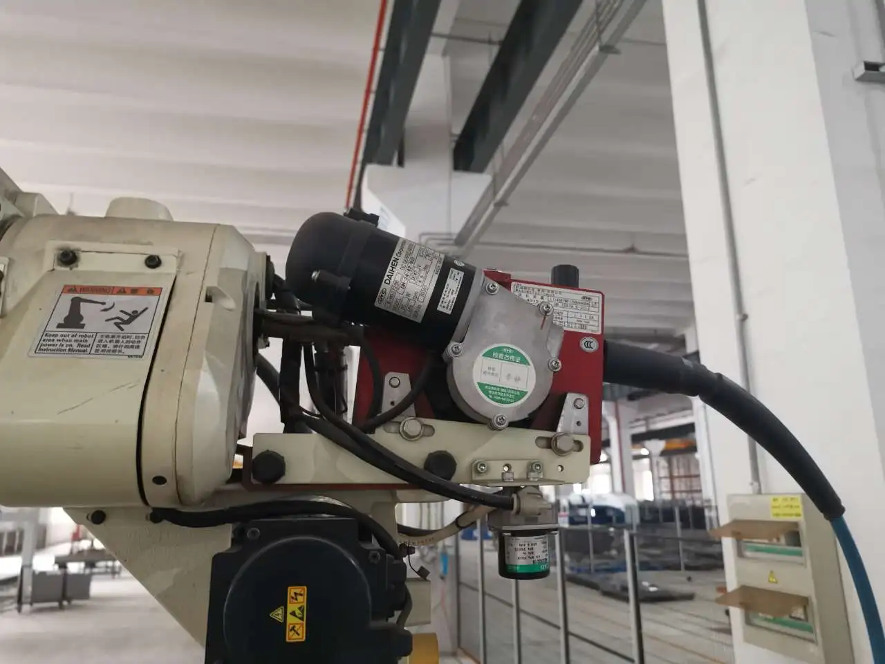 6 Axis Robot Arm Otc Fd-v8l Industrial Robot Welding Arm With Playload ...