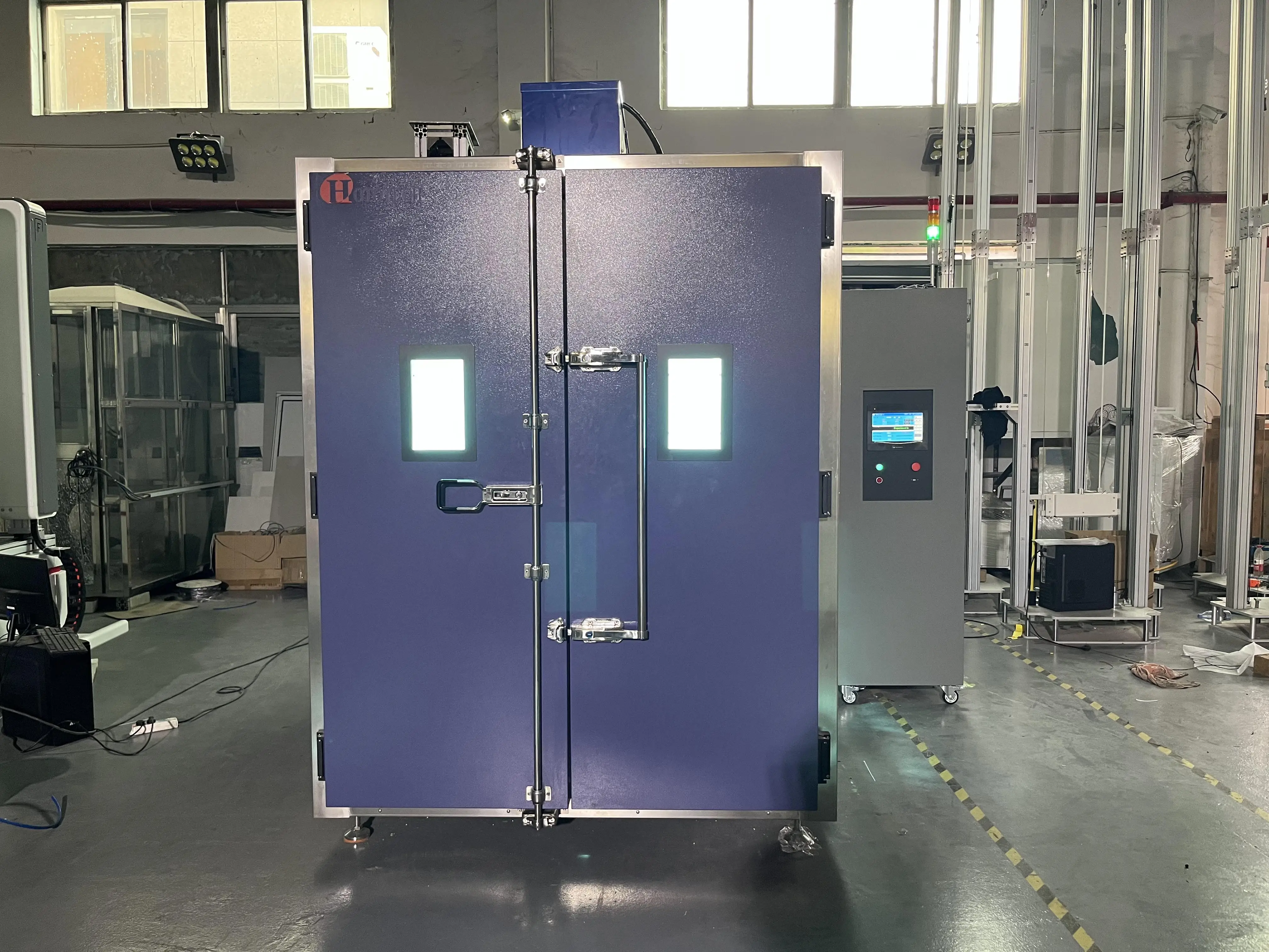 IEC 61215-2:2016 Solar Panel UV Preconditioning Test Chamber
