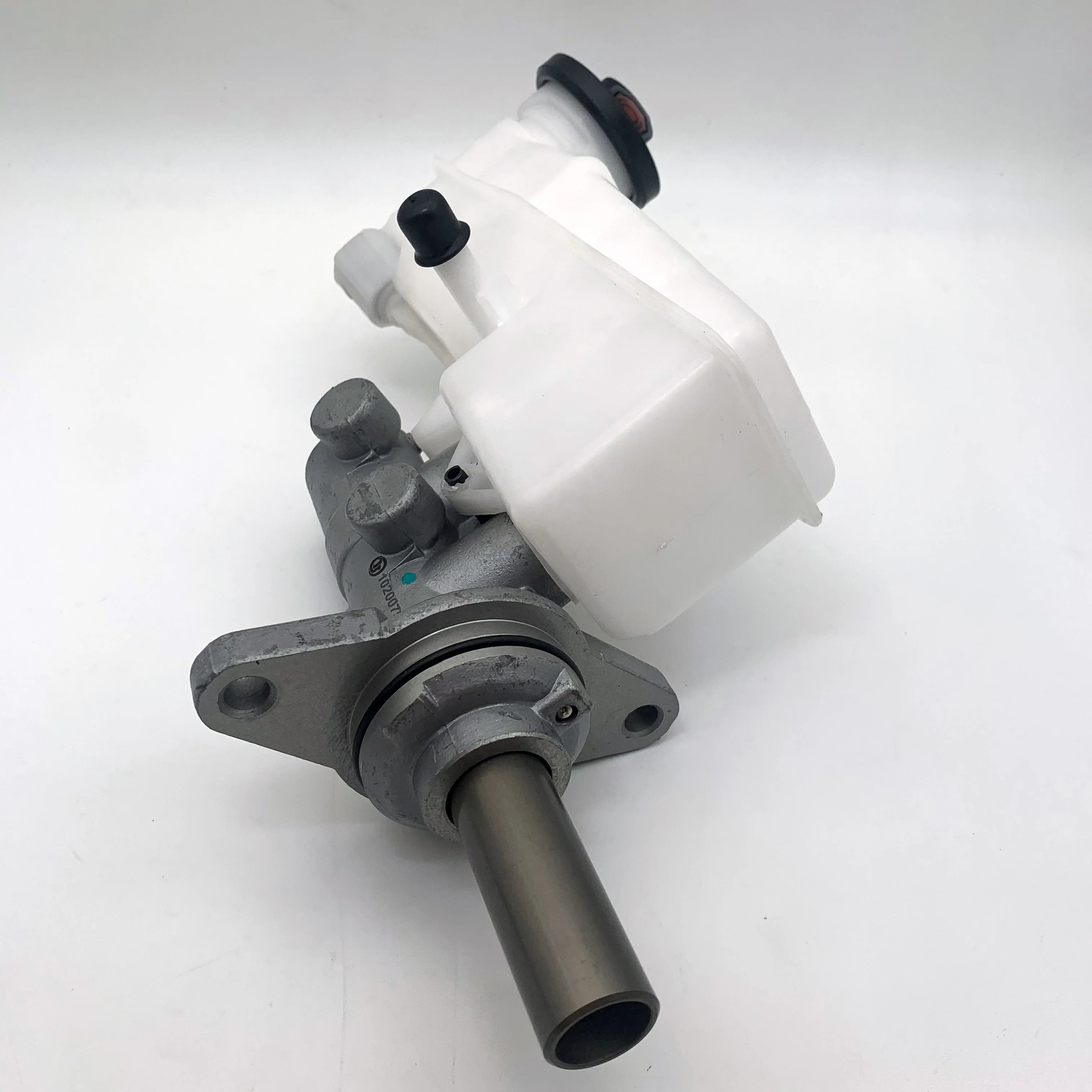 Brake Master Cylinder for HILUX GUN125 TGN136 Auto Brake System 47201-0K470