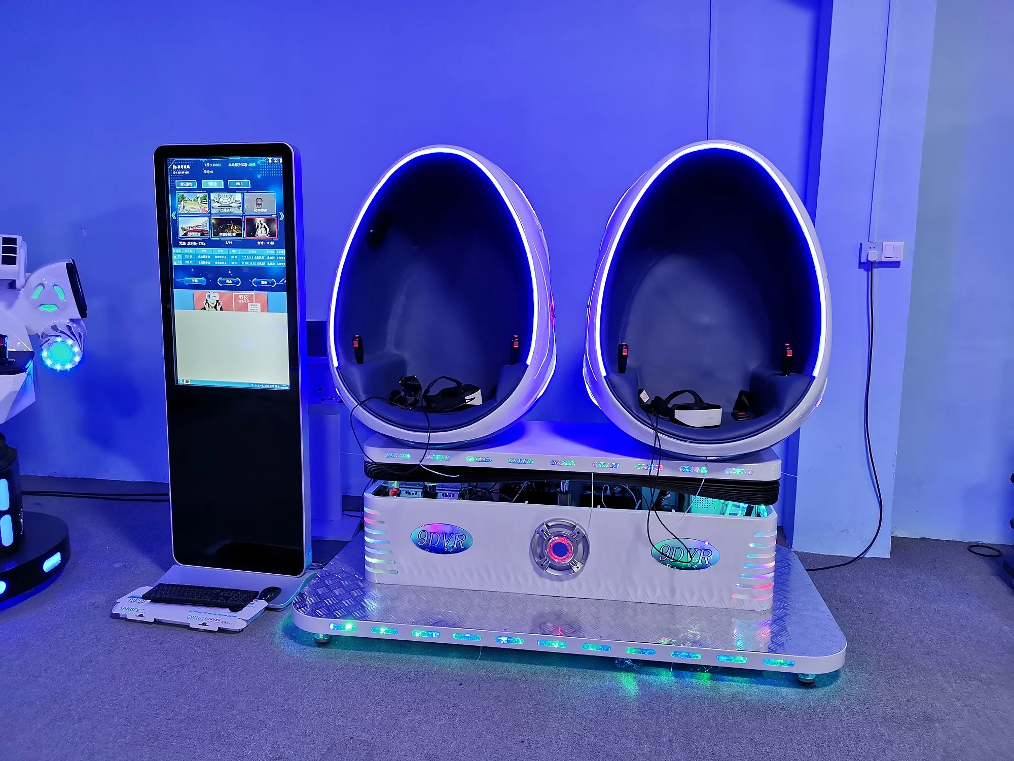9D Egg VR Chair Cinema - Immersive Virtual Reality Experience