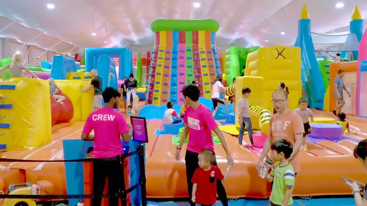 Mega Bounce House - Fun Indoor Playground Theme Park