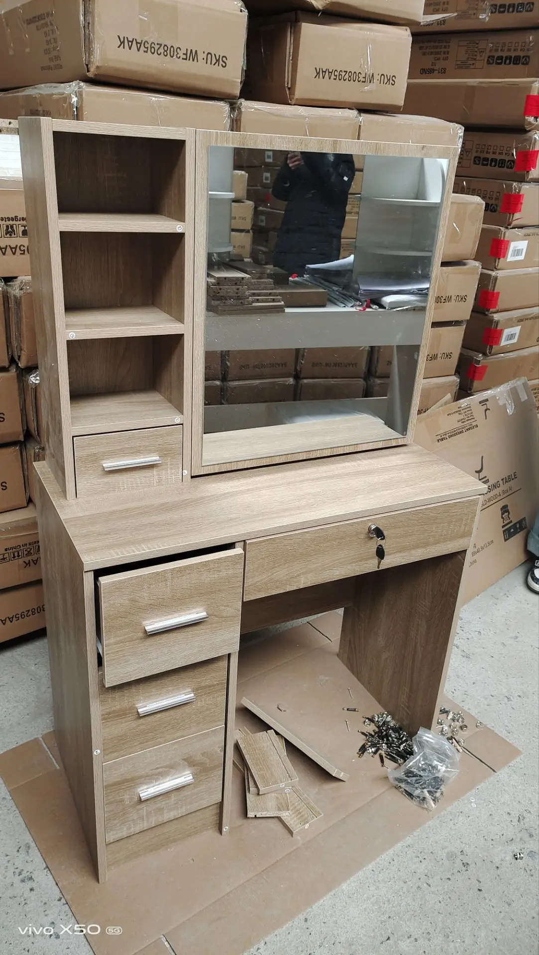 Bedroom Furniture Modern Luxury White Black Vanity Desk Set Led Light ...