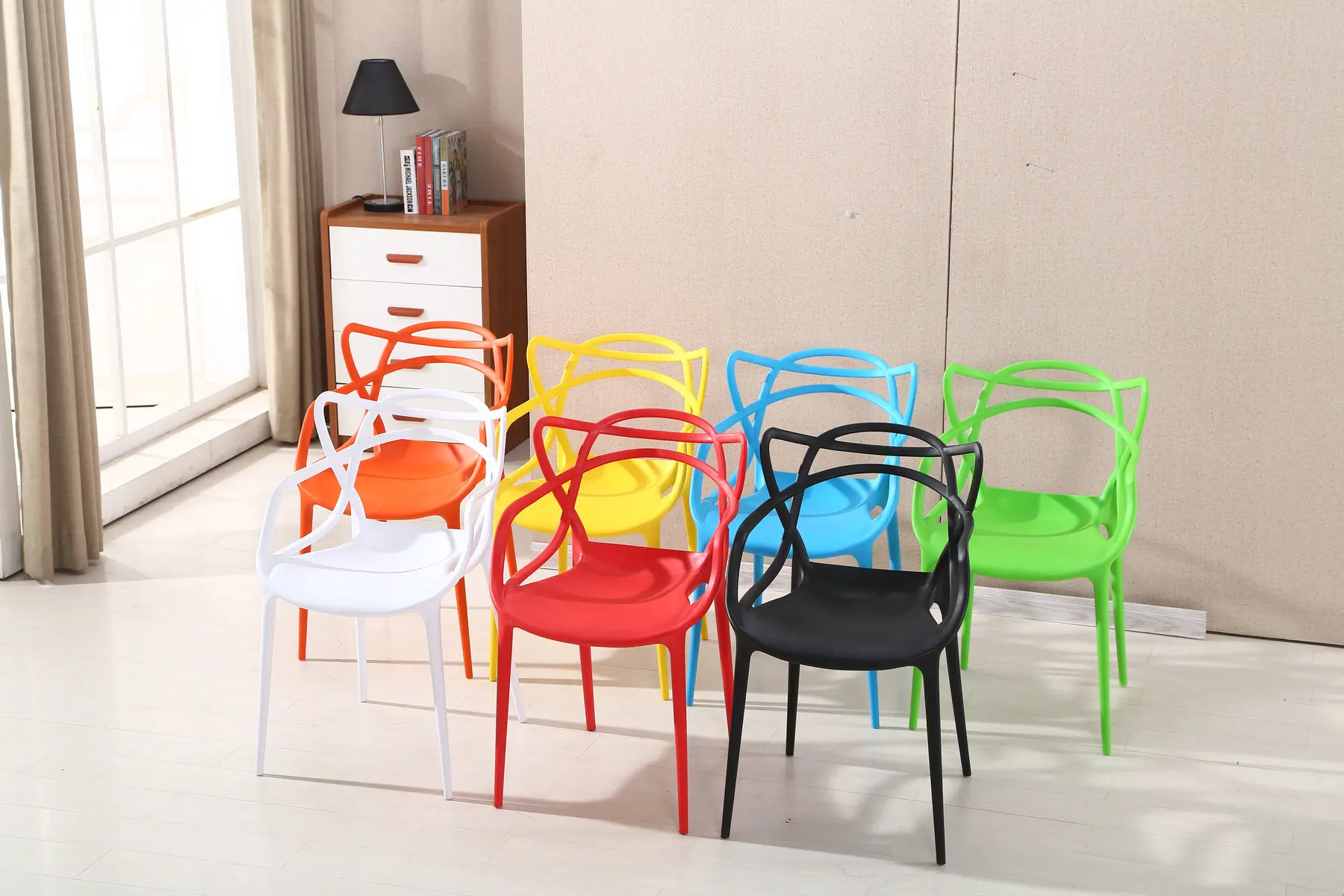 Modern Design Restaurant Cafe Chair Durable Plastic Chair Stackable For ...