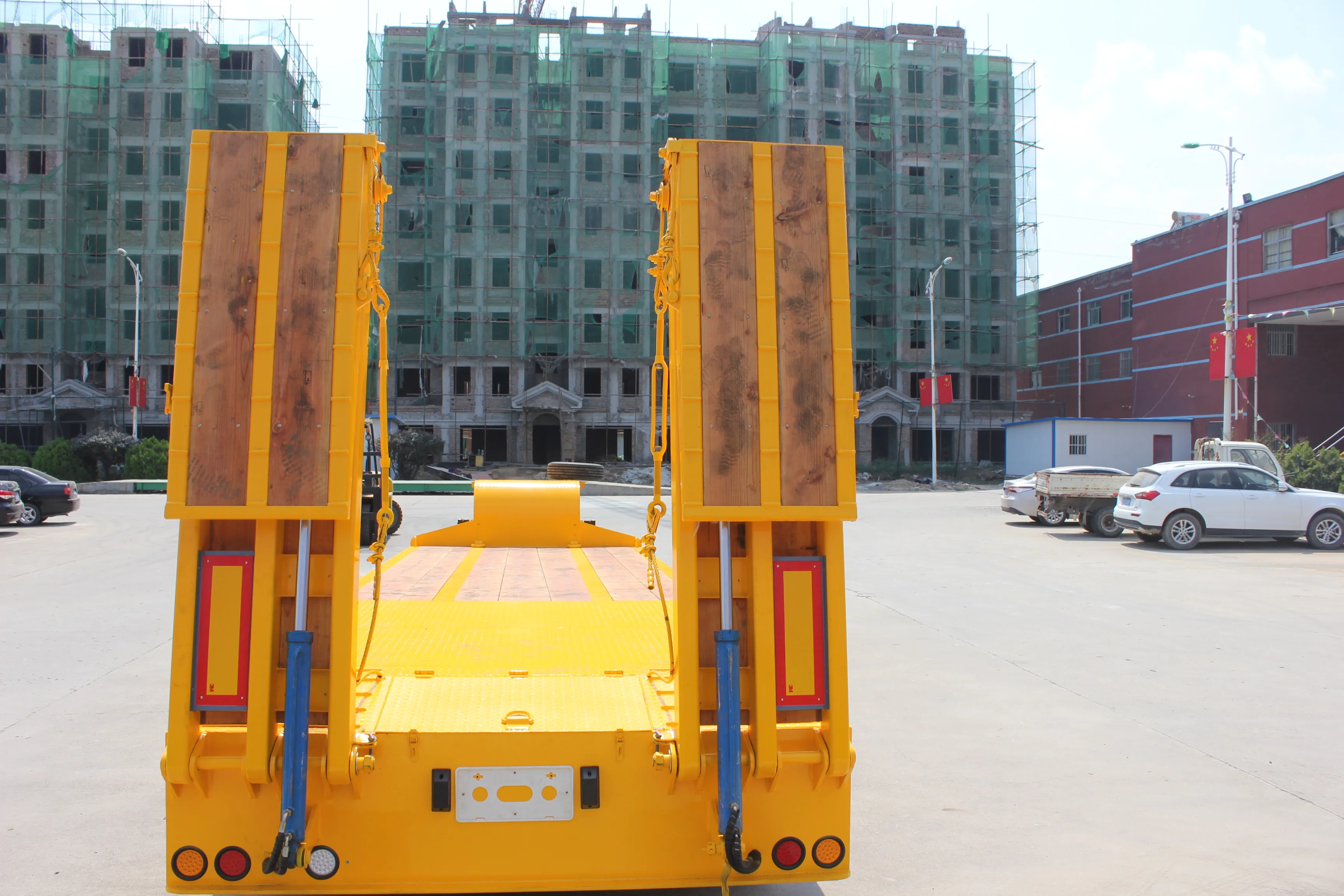 40ft 100ft 200 Ton Long Low Bed Truck Roll Mafi Trailer for Sale