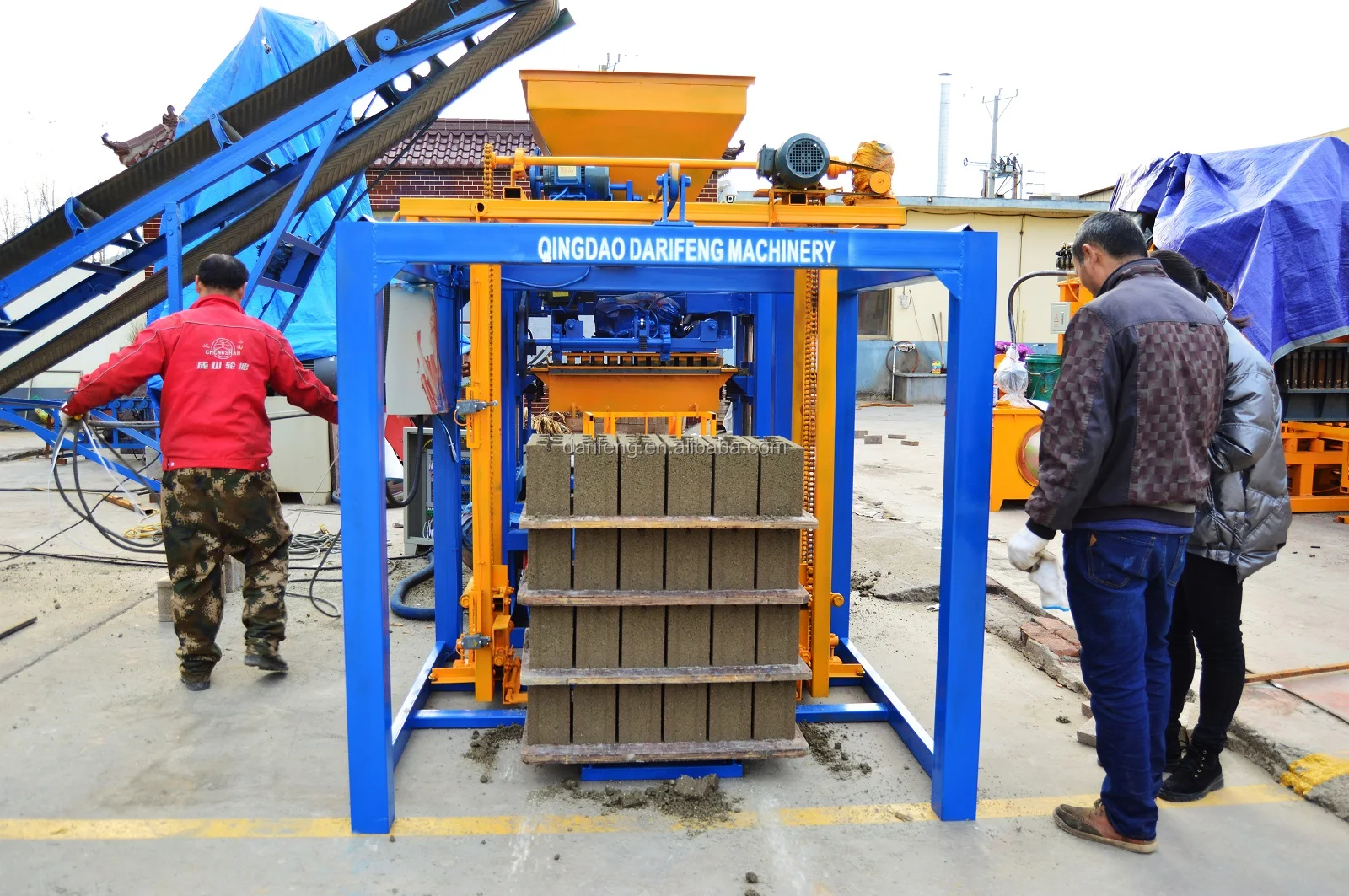 China Block Factory Brick Making Machine Concrete Qt4-24 Mini Brick ...