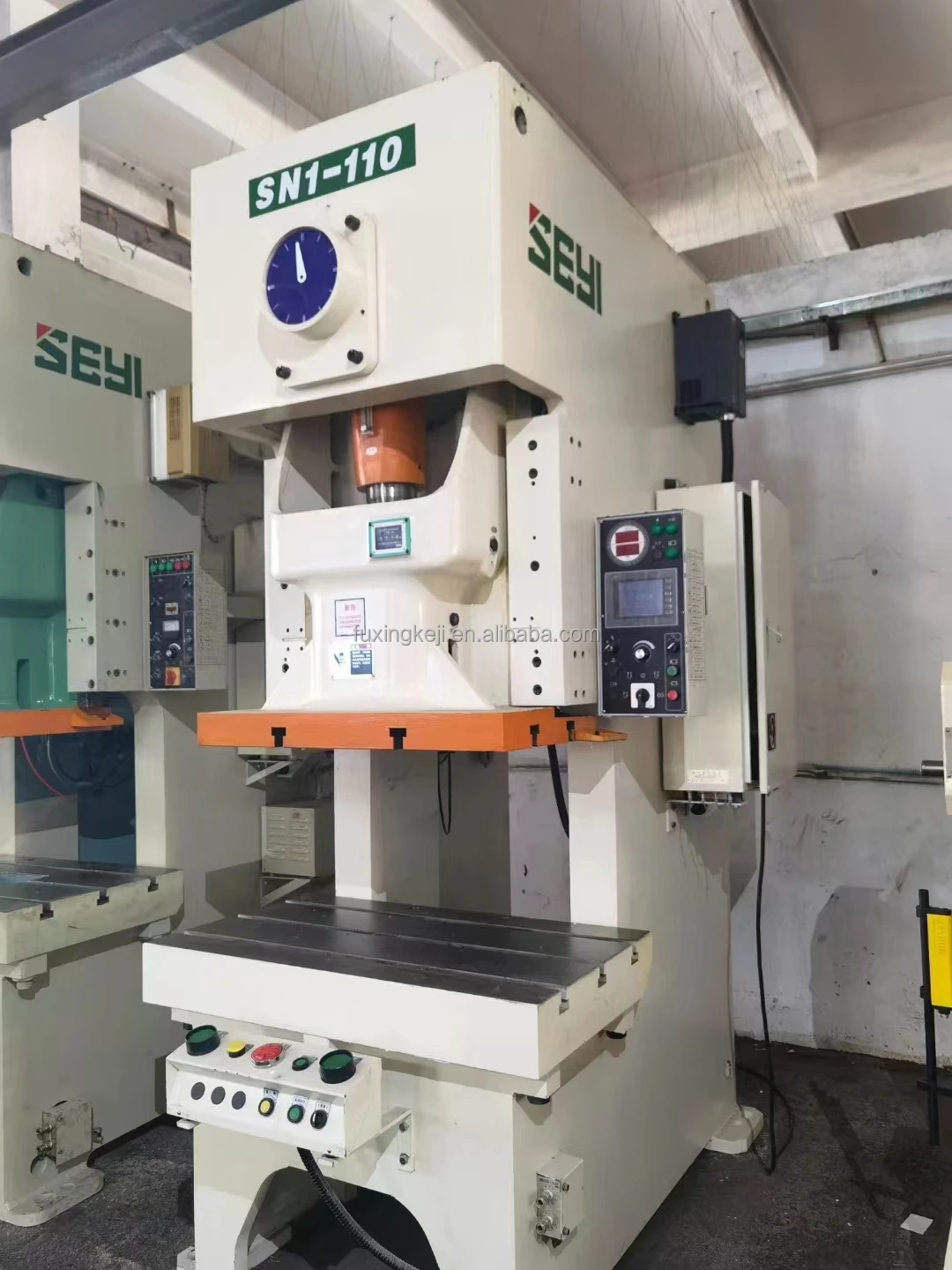 Used SEYI SN1 110 TON Punching Machine - High Efficiency