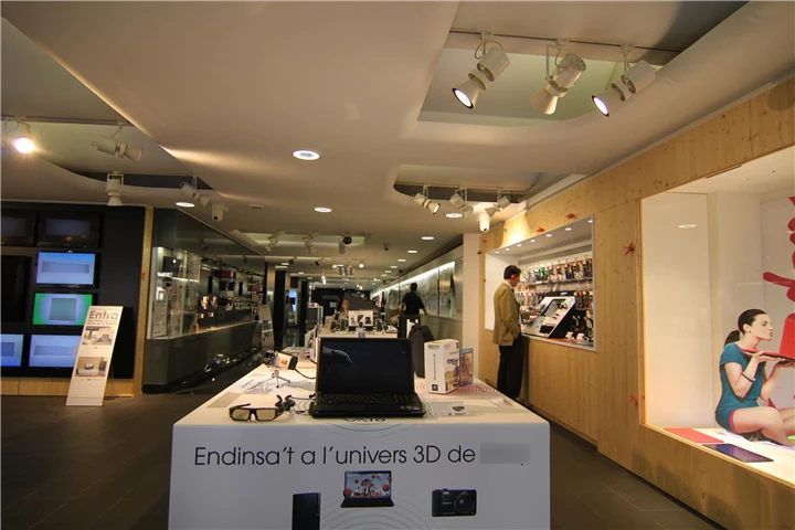 Custom Computer Store Interior Design Solution Wooden Computer Shop ...