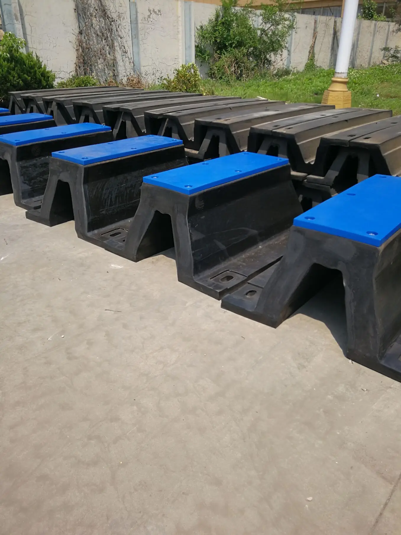 D Shape Rubber Marine Fenders - Extruded for Durability