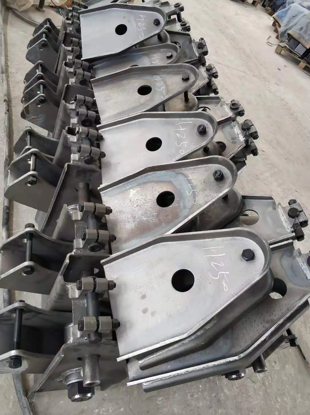 14mm Thickness American Type Suspension Parts Equalizer Beam