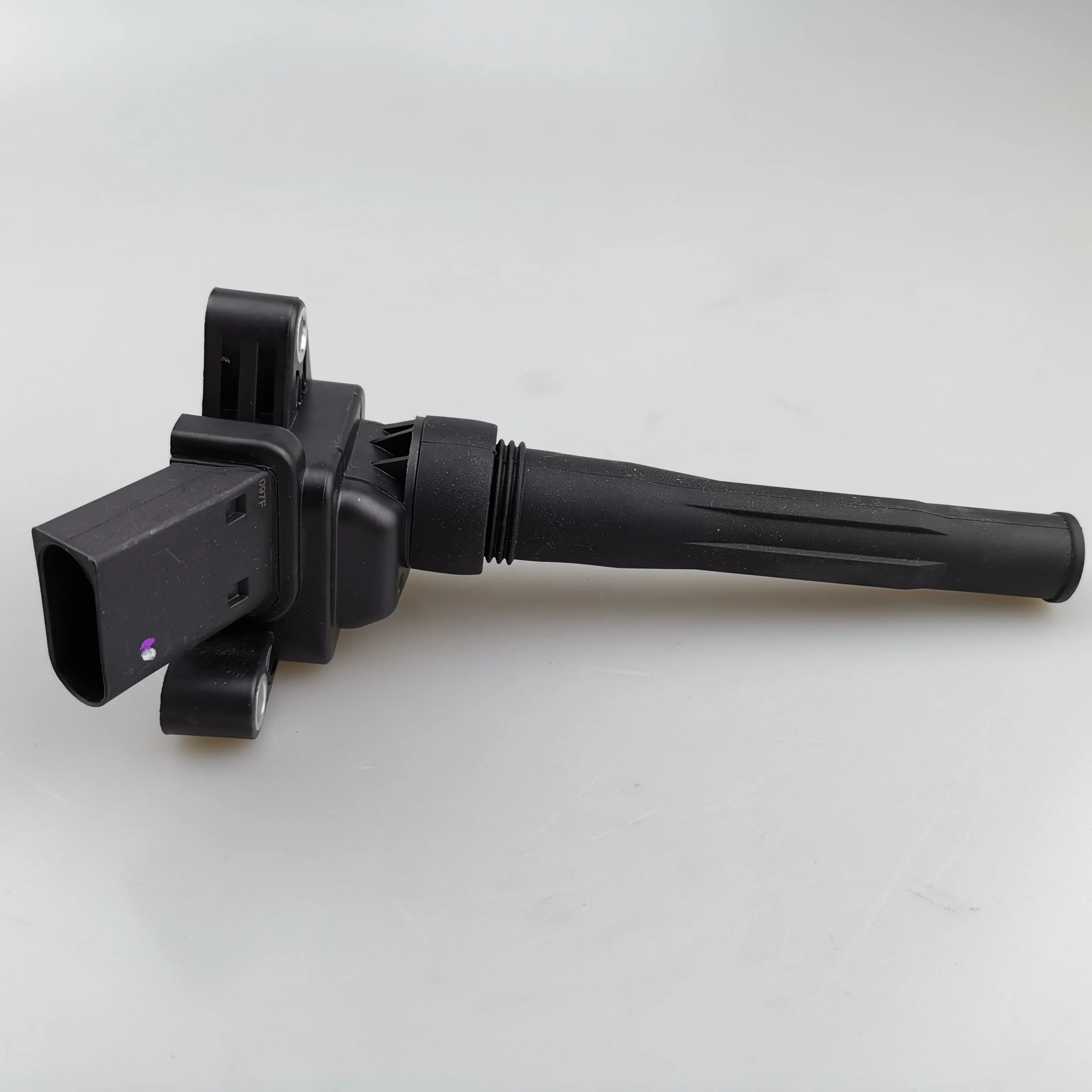 上汽大通G10 2.0T点火线圈F01R00A053 10163098| Alibaba.com