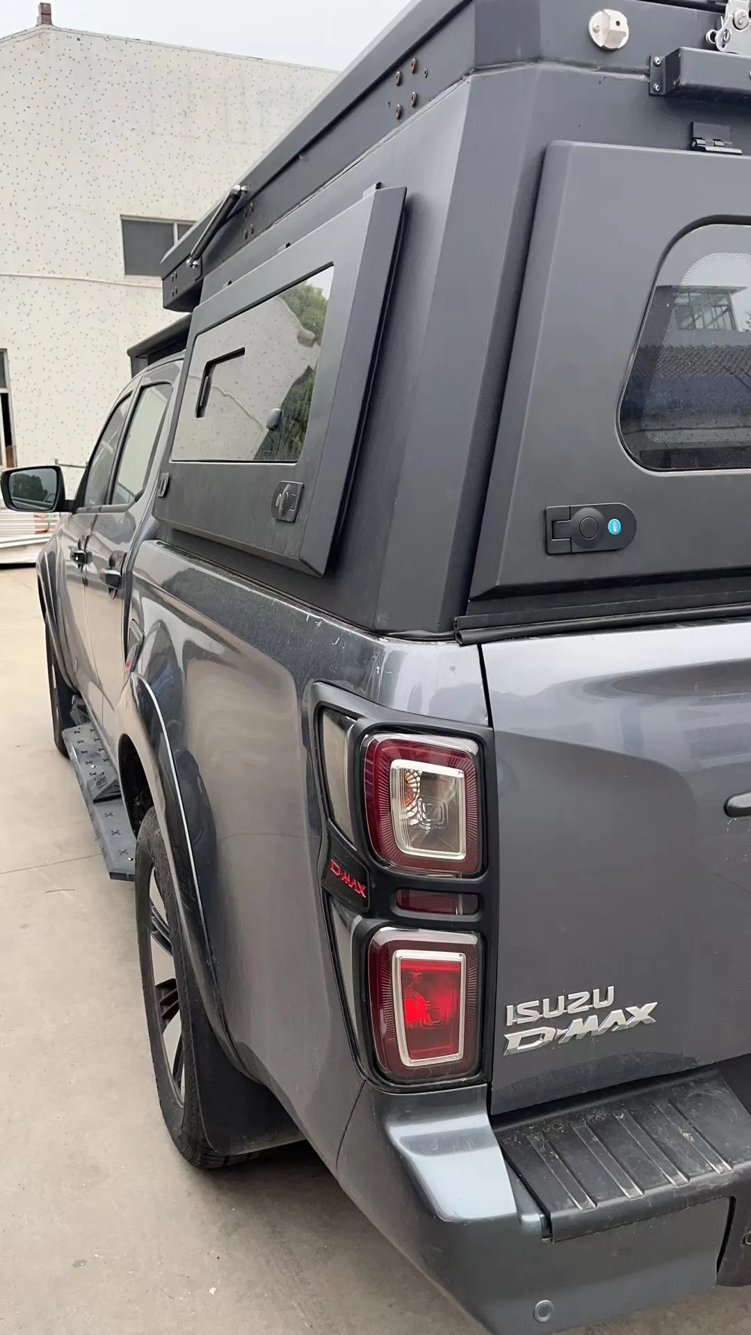 Canopy Camper 4x4 Pickup Truck Hardtop Steel Topper Camper 4x4 Truck ...