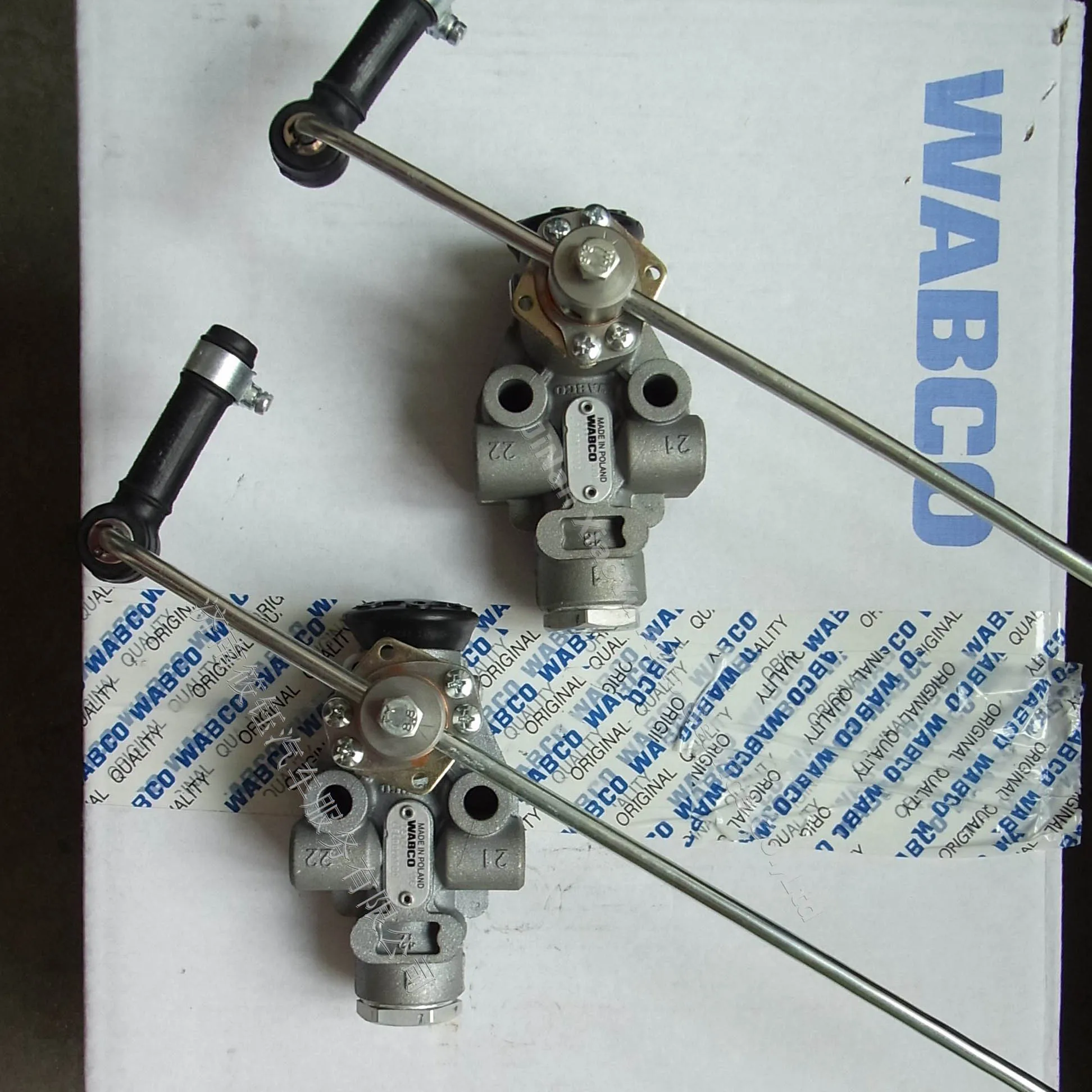 Original Binding Wabco Levelling Valve 4640023300 4640023320 Uesd For ...