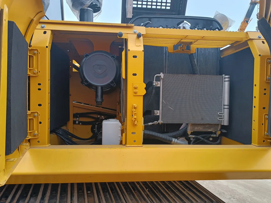 Japan's High Quality Komatsu Pc200-8 Used Excavator 20 Tons Pc200-n1 ...