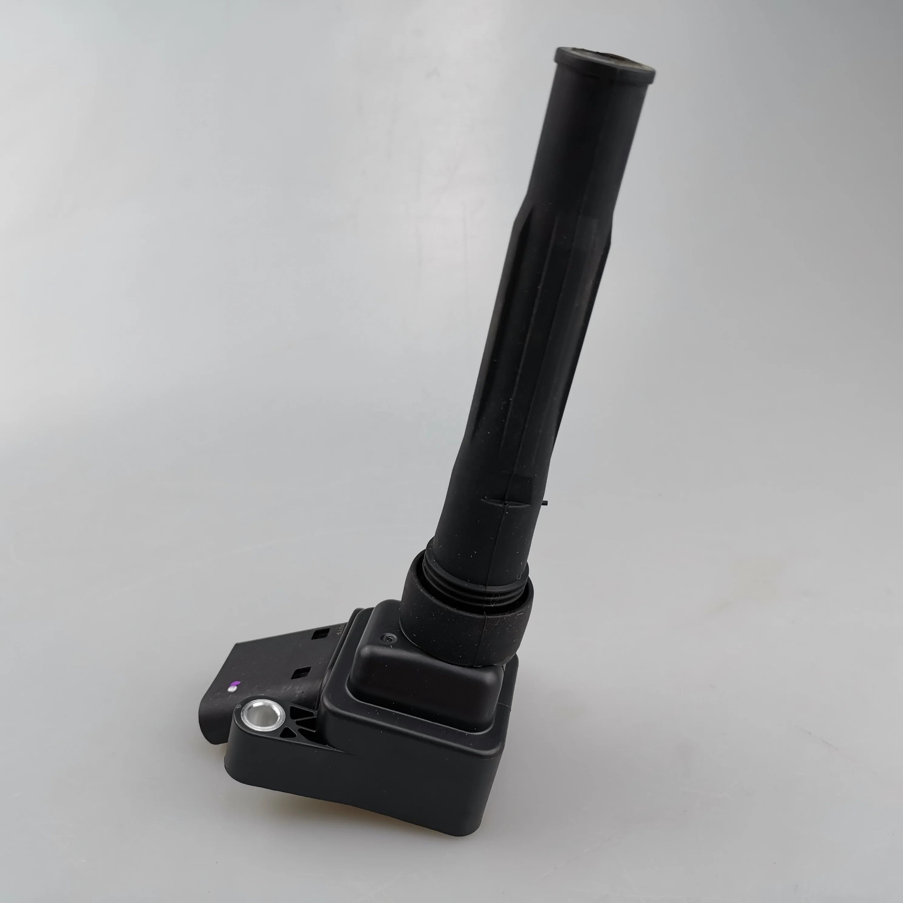 上汽大通G10 2.0T点火线圈F01R00A053 10163098| Alibaba.com