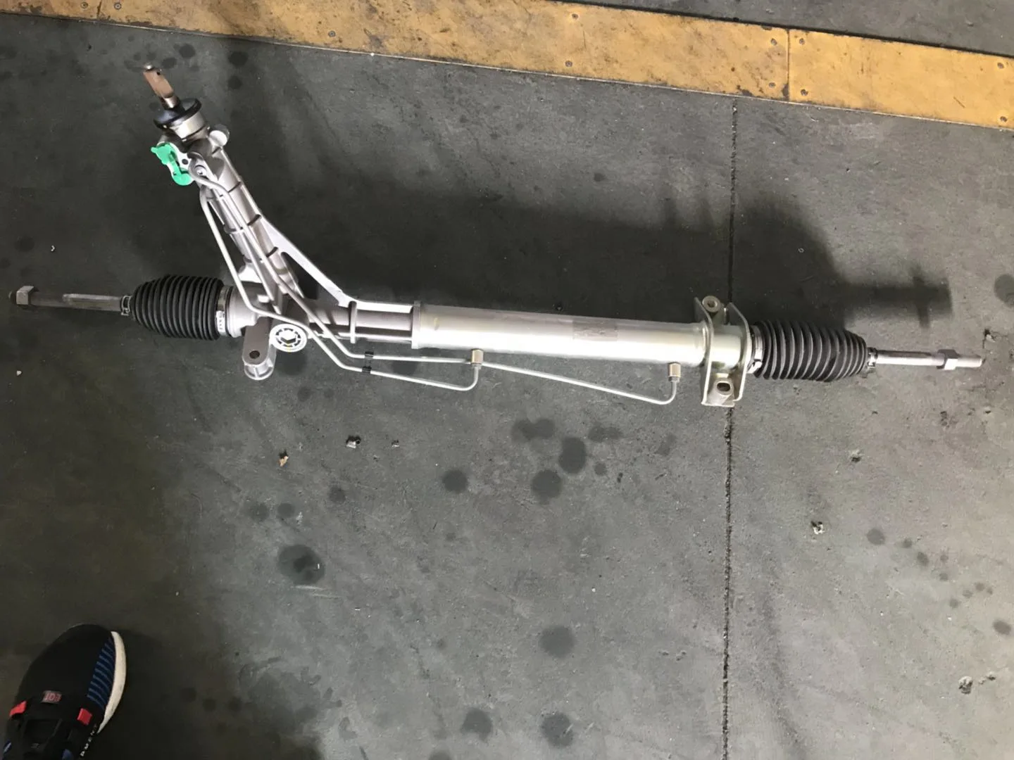 EOK AUTO STEERING RACK for Renault MASTER III & MOVANO II