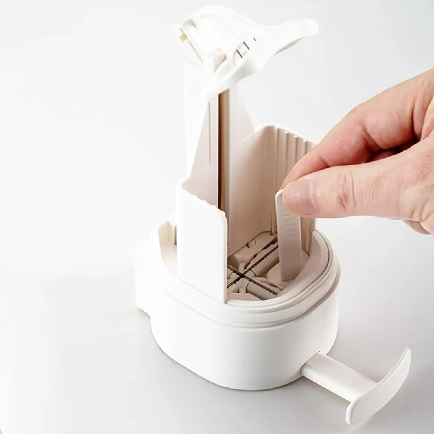 Wall-mounted Soap Grinder for Bar Soap - No-Drill Shaver