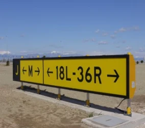 Wholesale Price Standard Quality Airfield Guidance Sign Board ICAO/FAA ...