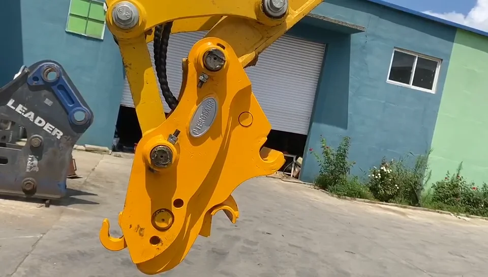Excavator Tilt Rotator Universal Terex Mechanical Quick Hitch Couple ...
