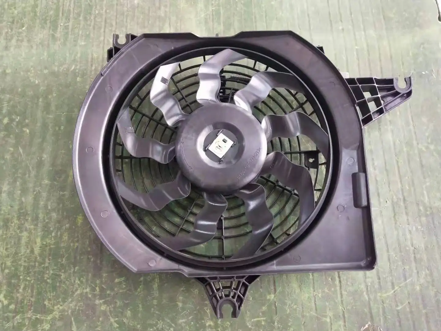 High Quality DYHA-5-114 for Hyundai Starex 07 H1 A/C Fan Assembly