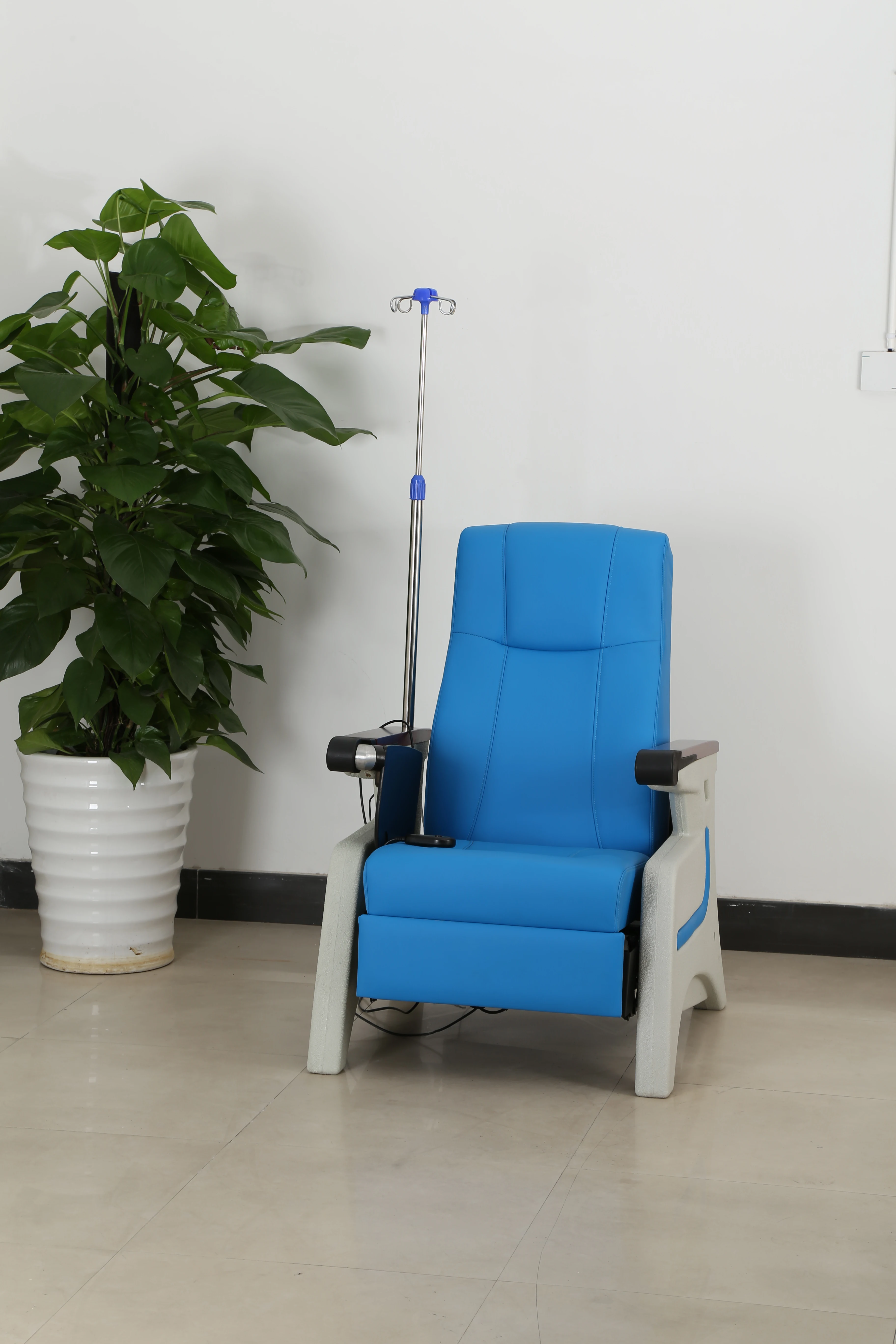 Hospital Multi-functional Mobile Electric Adjustable Lying Down Patient ...
