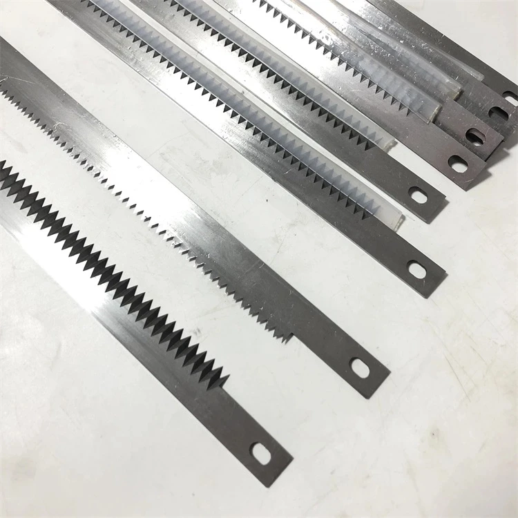 China Manufacture Customized Size Serrated Packing Blade Wave Form ...