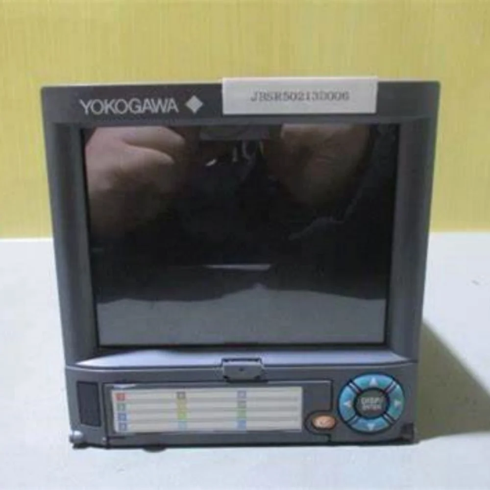 Brand New Yokogawa Daqstation Paperless Recorder Dx1006-3-4/usb1 ...
