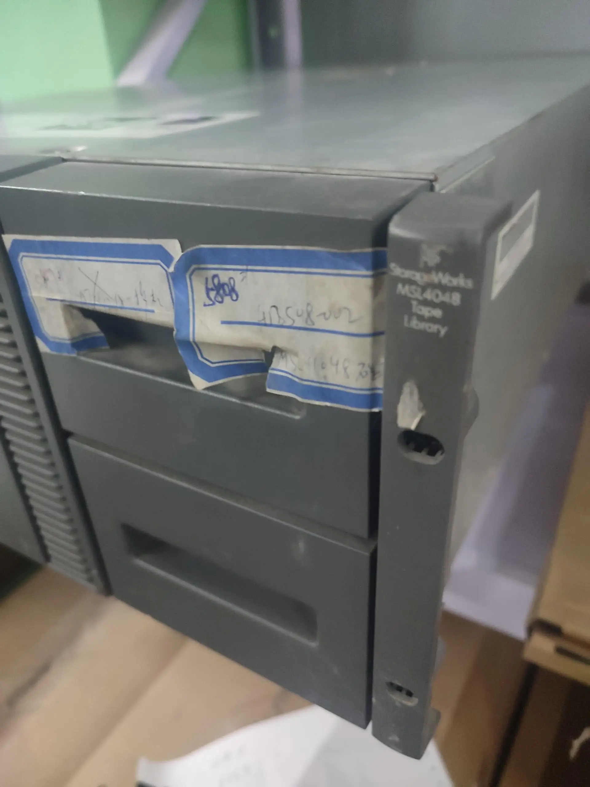 Ak379a Hpe Storeever Msl2024 0-drive Tape Library Or Ak381a - Buy ...