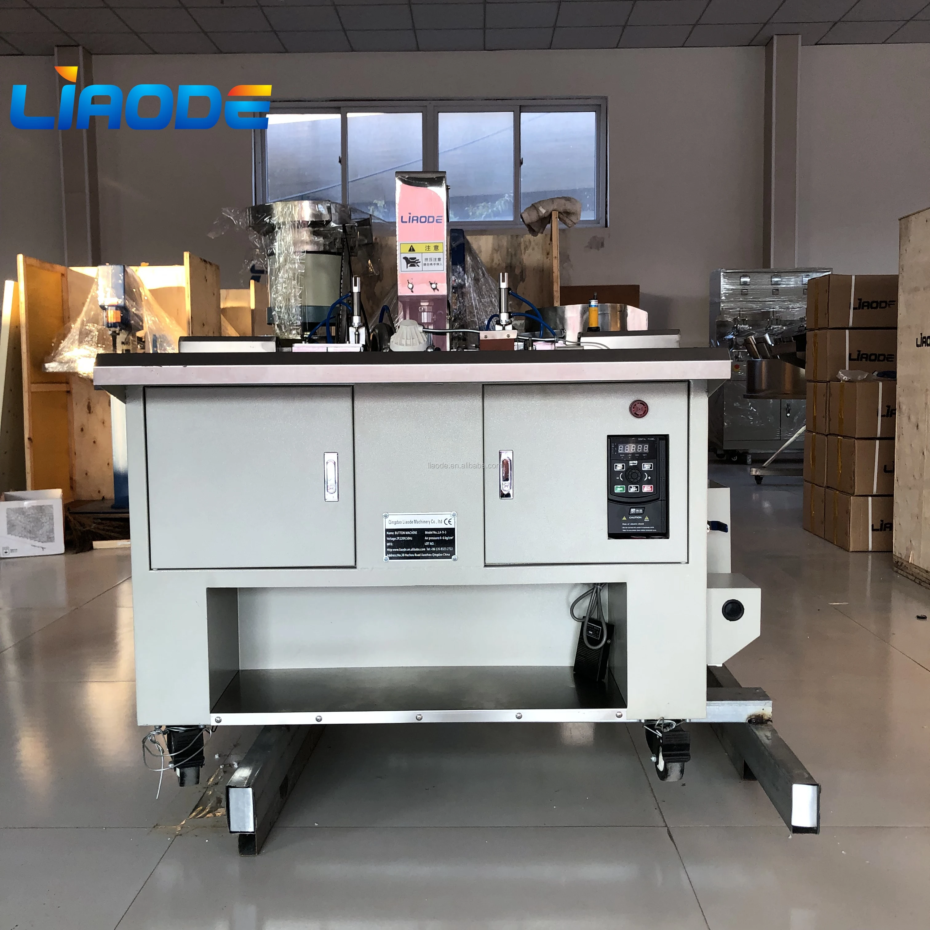 Automatic Fabric Cloth Covered Metal Button Making Machines