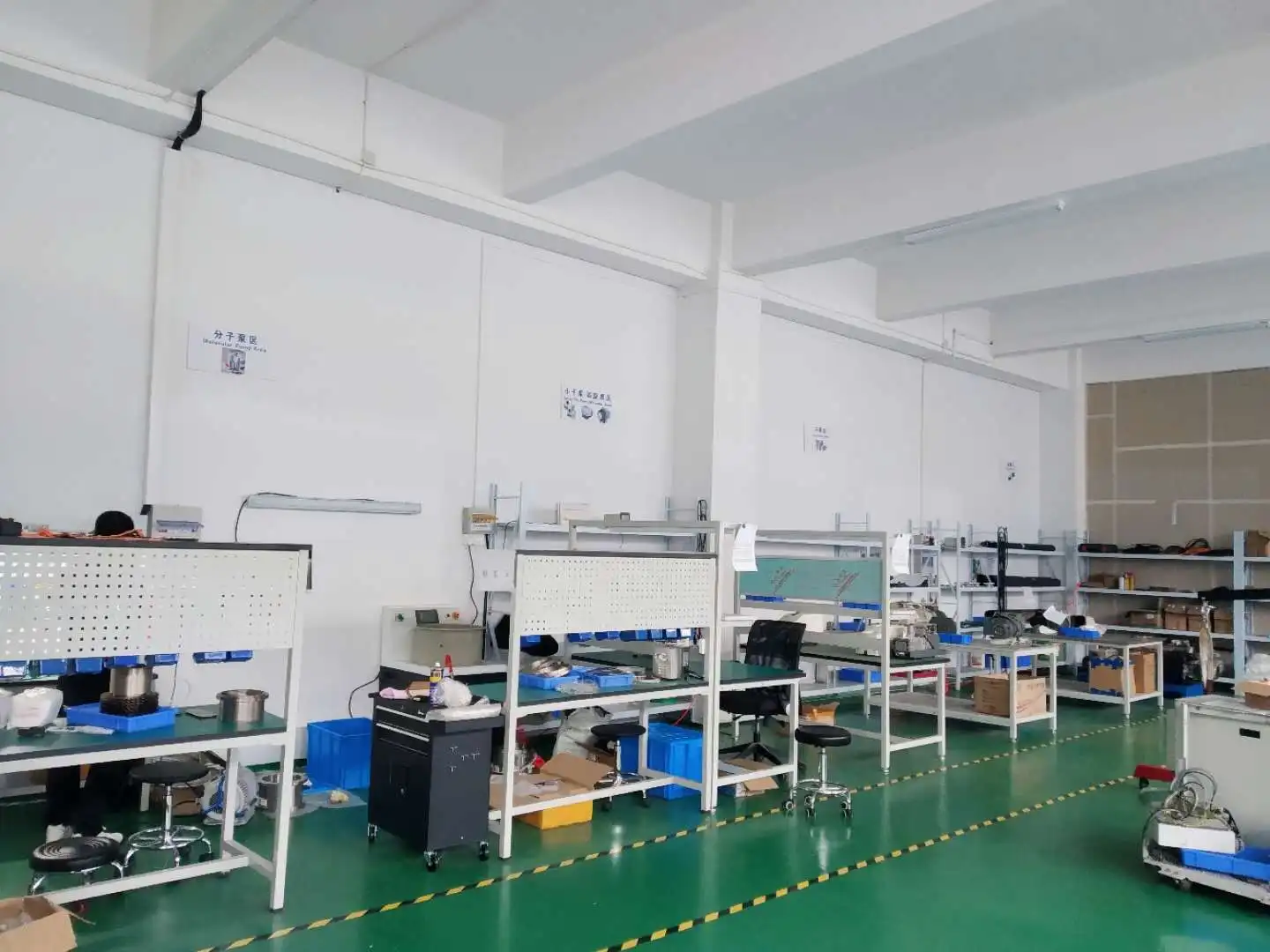 Edwards CTI 8300 cryogenic pump cryo pump vacuum pump machine