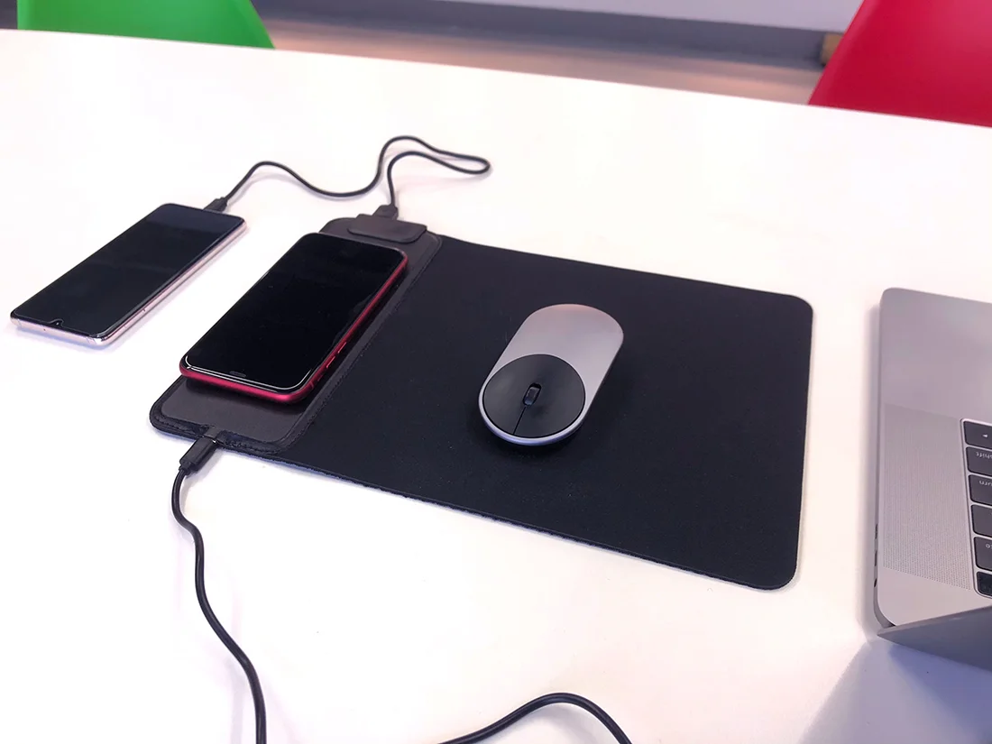Wireless Charger Mouse Pad - 15W Foldable & USB C Ports