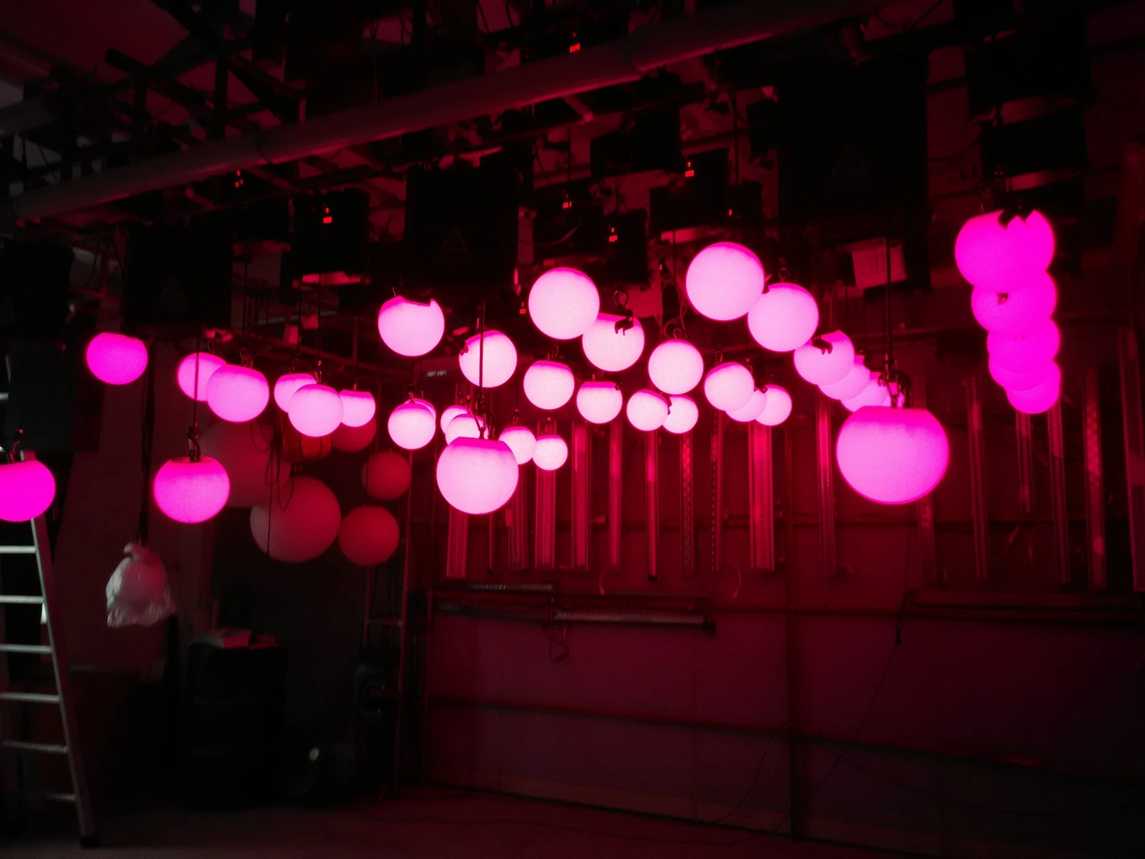 Colourful Winch Kinetic Led Ball Light Dmx512 Ball System Winch Led ...