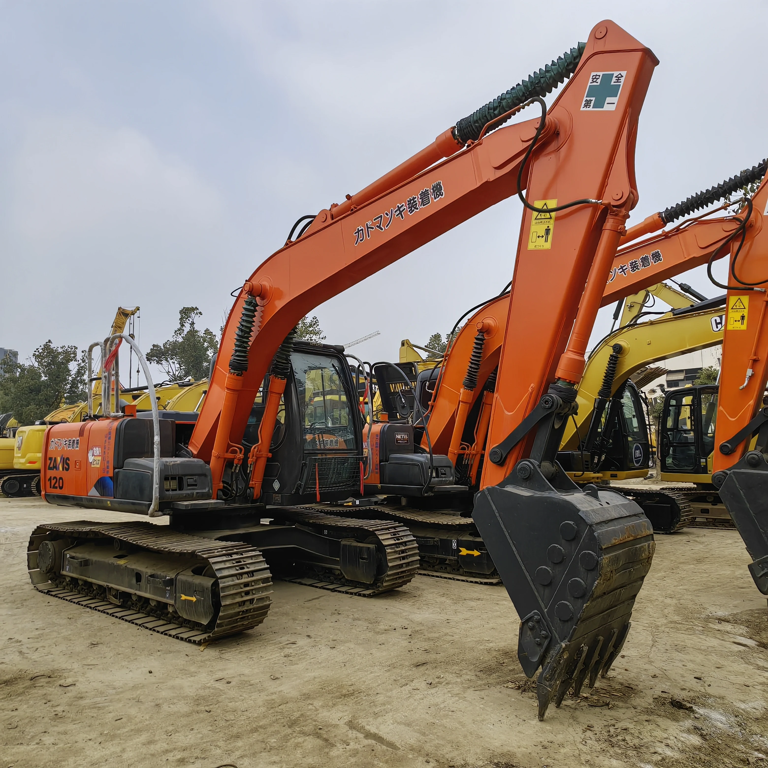 High Quality Used Hitachi Digger ZX120 - 12 Ton Excavator