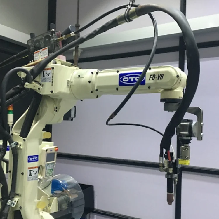 Welding Robot of OTC FD-V8 With 8KG Payload With CNGBS Welding Positioner As Industrial Robot ...