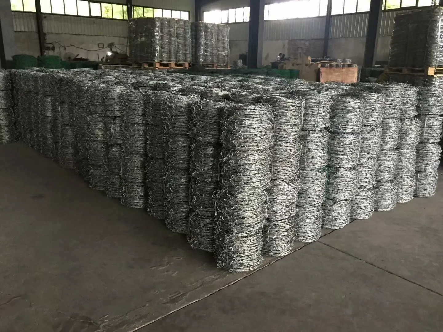 High Quality Double Twisted Galvanized Barbed Wire Stainless Steel Wire ...