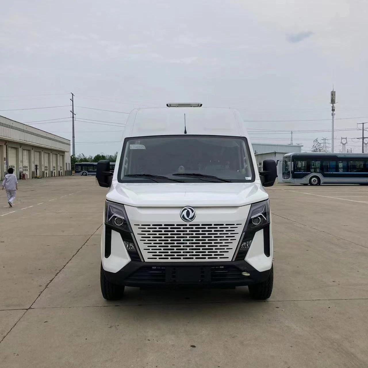 Dongfeng Electric Van - 15 Seats High Speed Passengers Bus