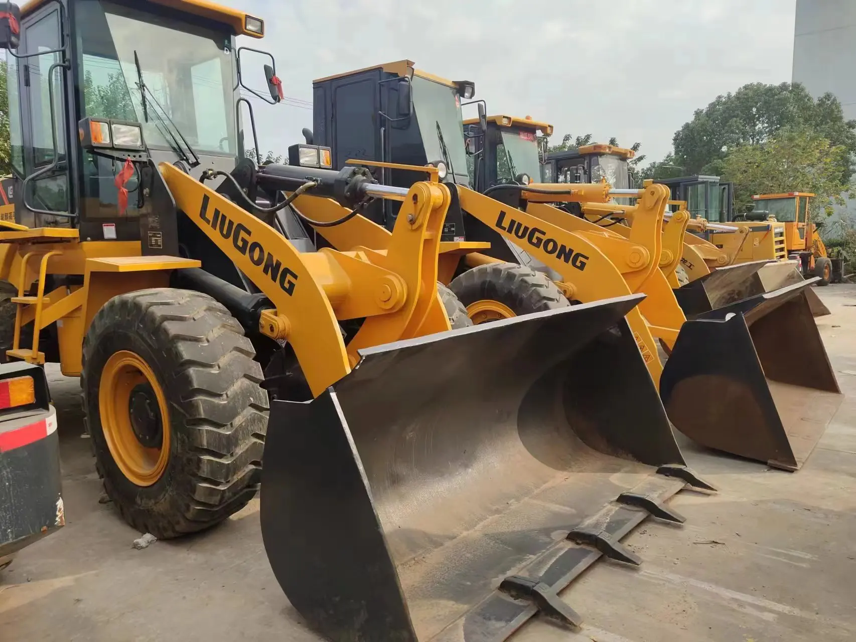 The Used Loader Construction Site Special Forklift For Sale At Low ...