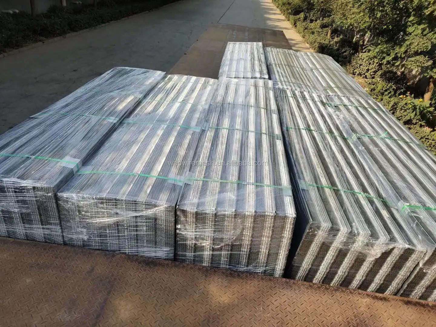 Expanded Metal High Rib Wire Lath for Retaining Walls & Construction ...