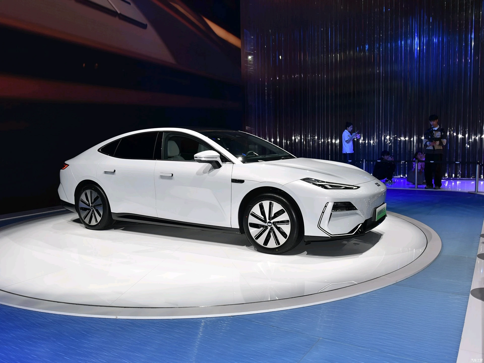 China 2024 Geely Galaxy E8 2024 272ps Geely Yinhe Galaxy E8 Pure Electric Car - Buy 2024 272ps ...